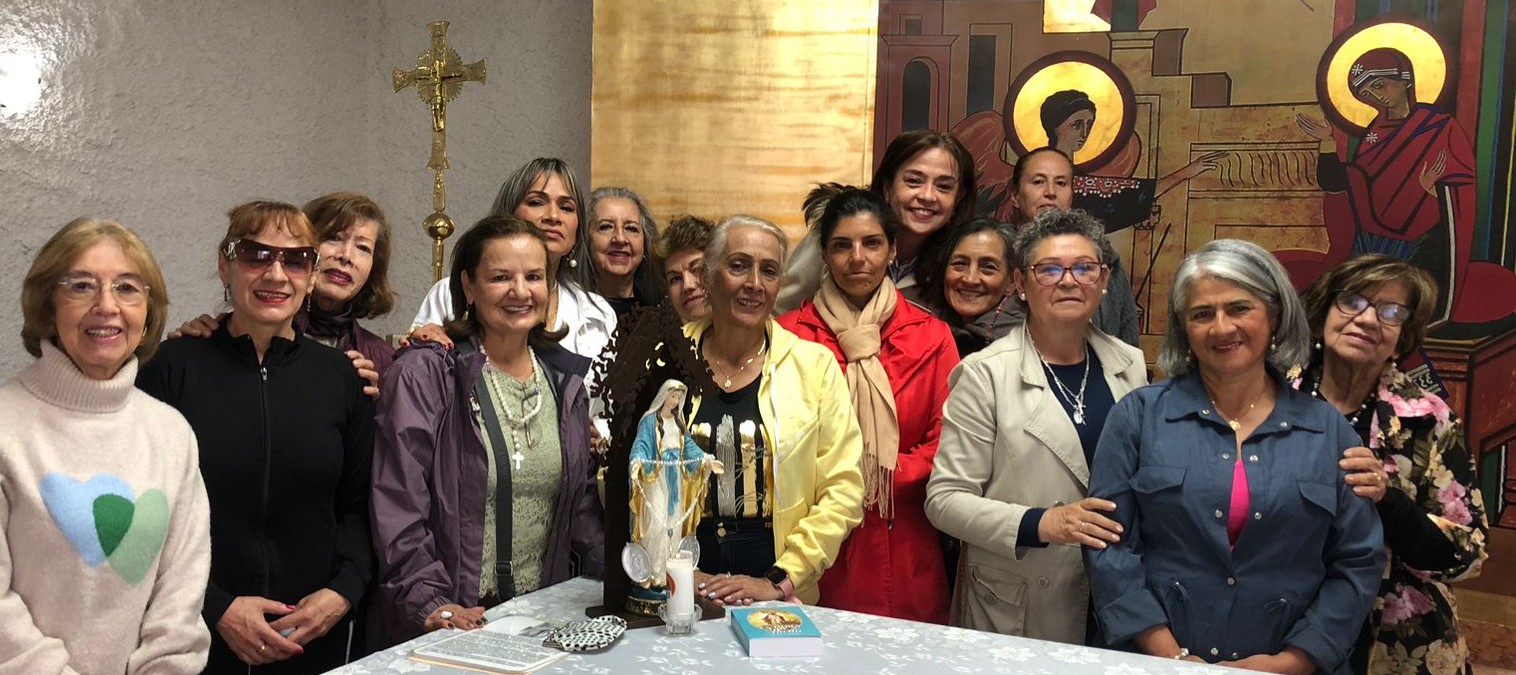 Comunidad: Los Rosarios de Sor Tulia. | Santa María del Camino